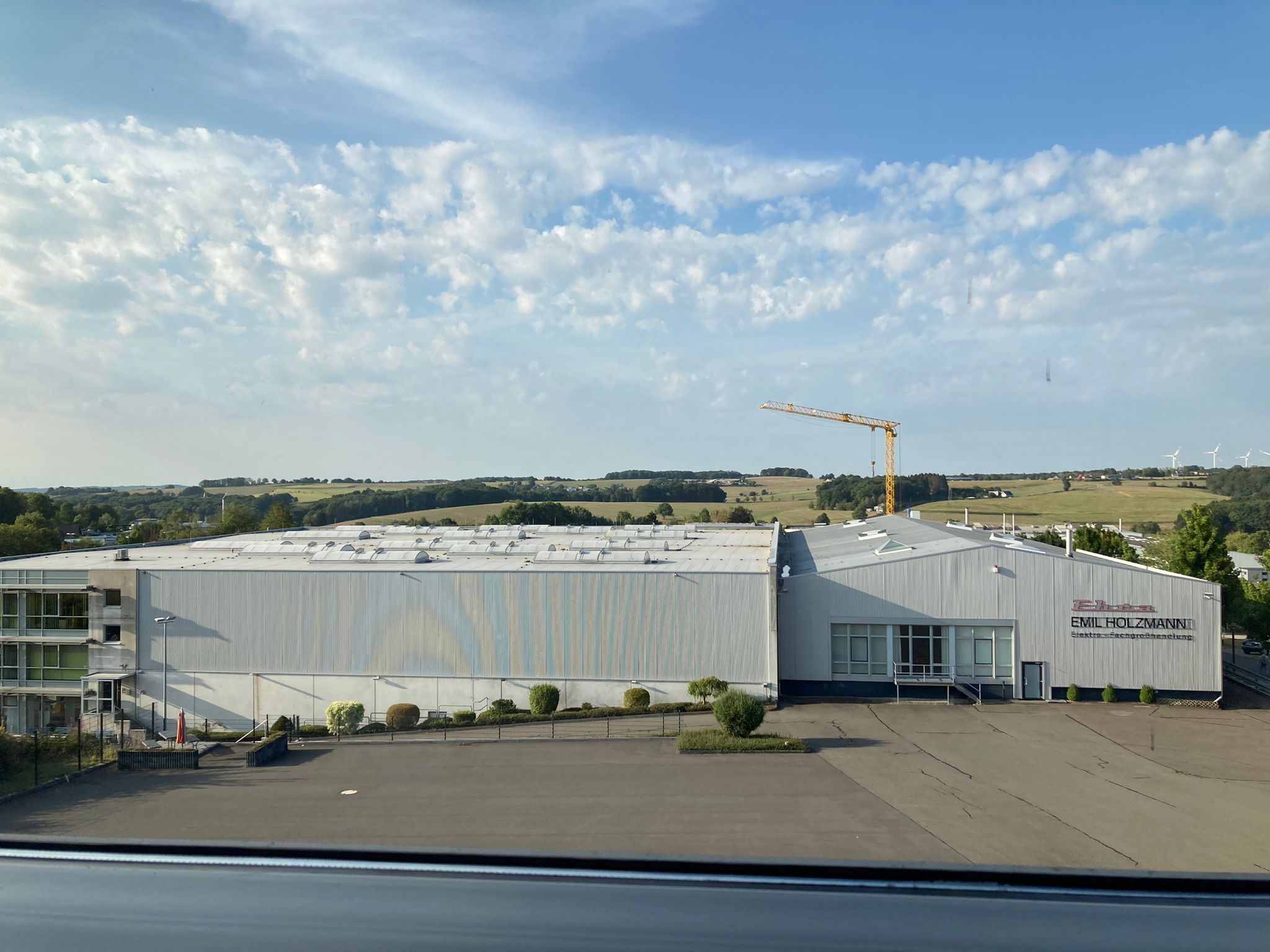 Handel und Logistik – EHRA Emil Holzmann GmbH